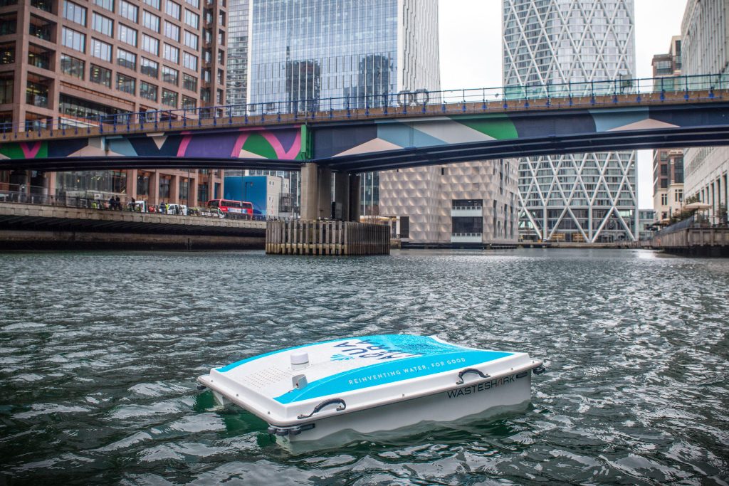 Make Water Famous – Plastic-guzzling robot gets to work in Canary Wharf