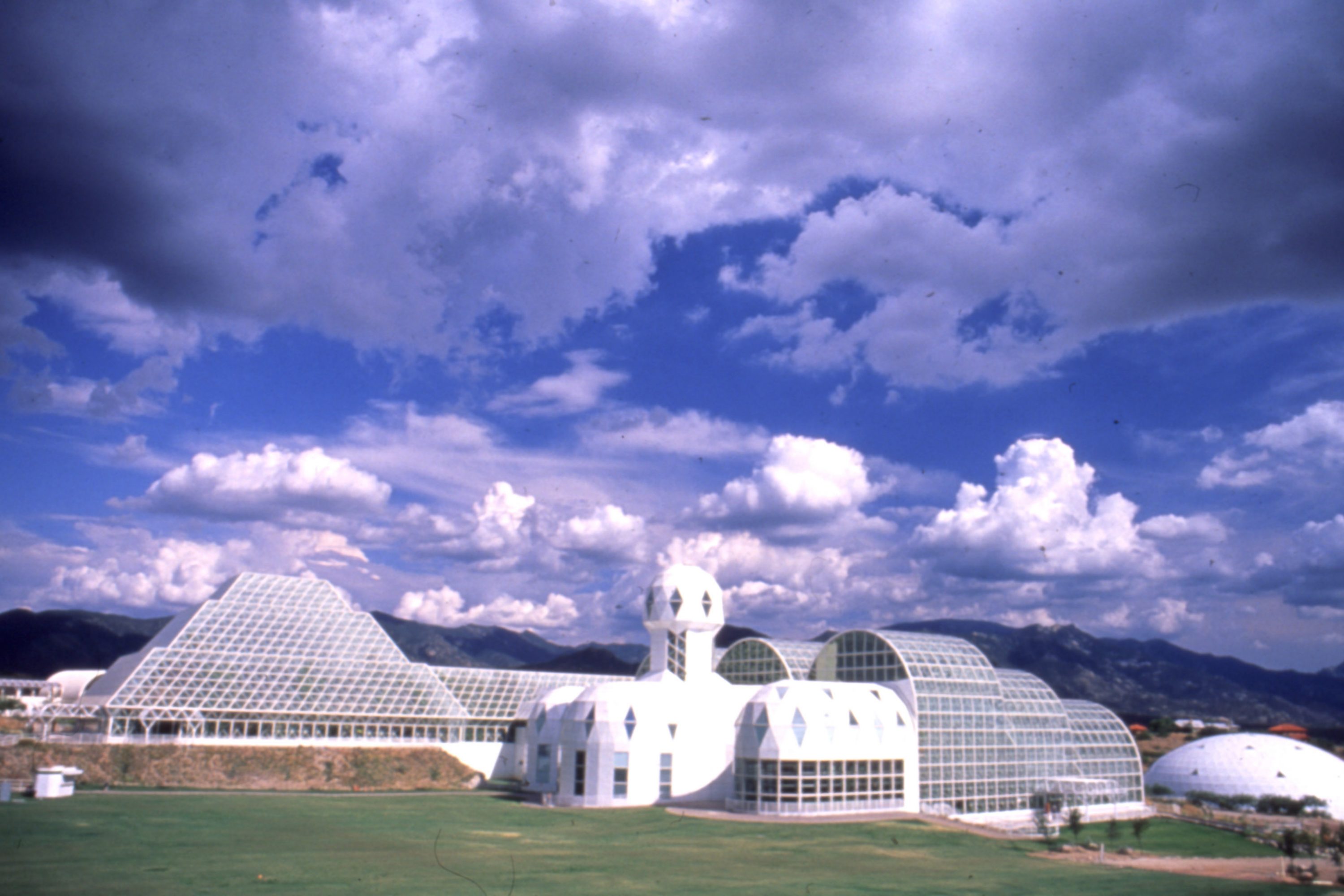 Make Water Famous – Biospherian shares water stories from ‘Spaceship Earth’