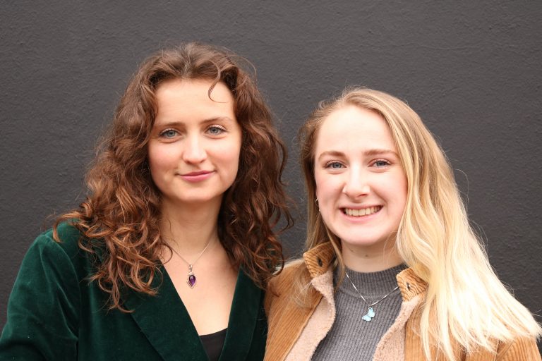 Make Water Famous – Women's urinal brings pee-quality to loo queues